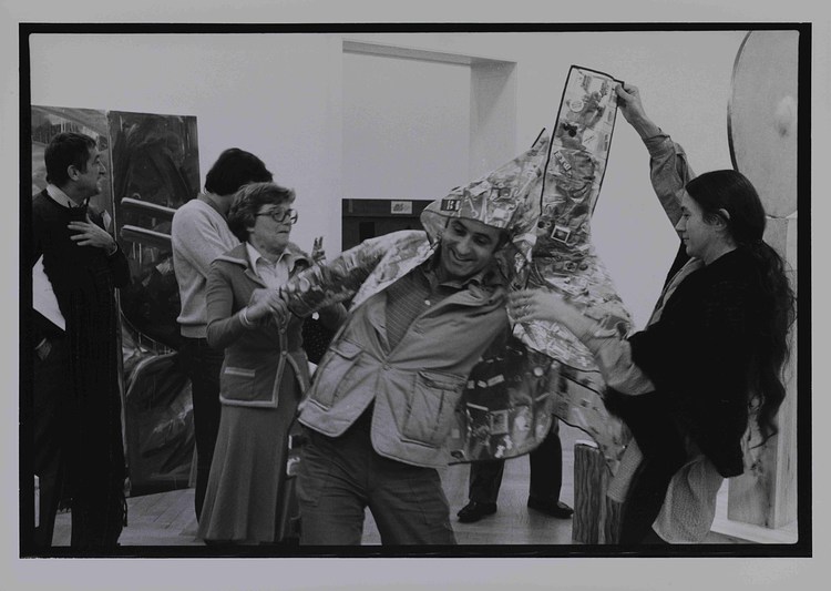 Mara Berger | Contemporary Art Library