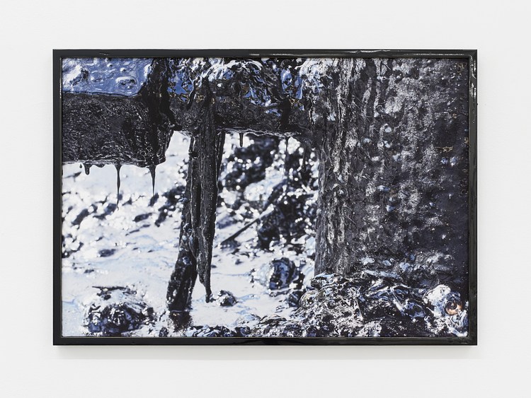 Lucie Stahl at dépendance, Brussels | Contemporary Art Daily