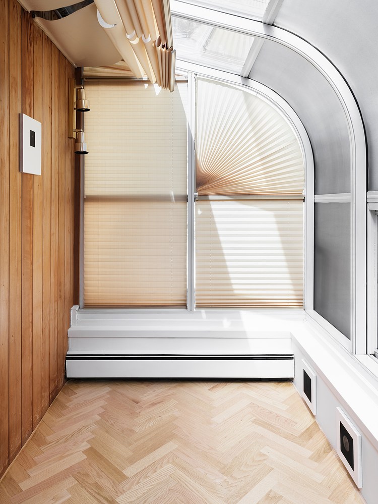 Doris Guo at inge, New York | Contemporary Art Library