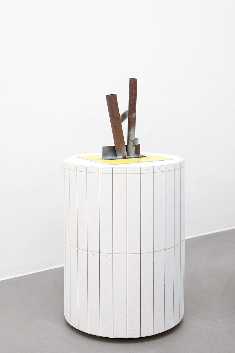 Manfred Pernice at Mai 36, Zürich | Contemporary Art Library