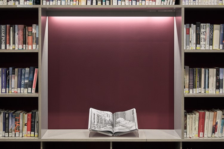 Felix Kindermann | Contemporary Art Library