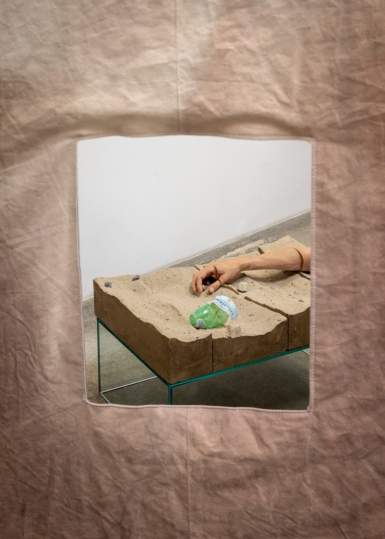 FOS | Contemporary Art Library