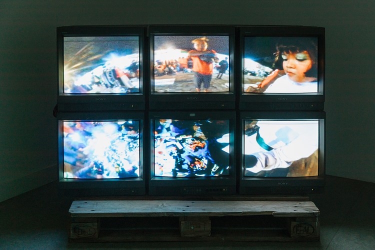 Riar Rizaldi | Contemporary Art Library