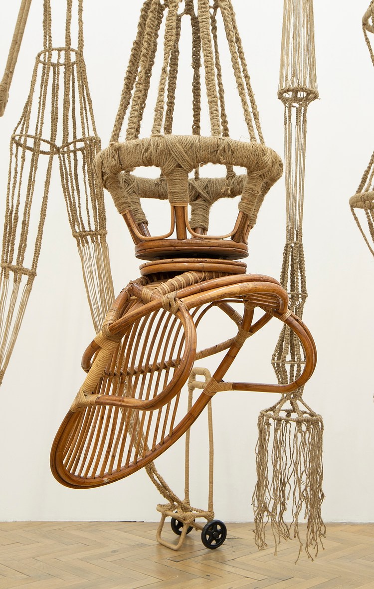 Ana Navas | Contemporary Art Library